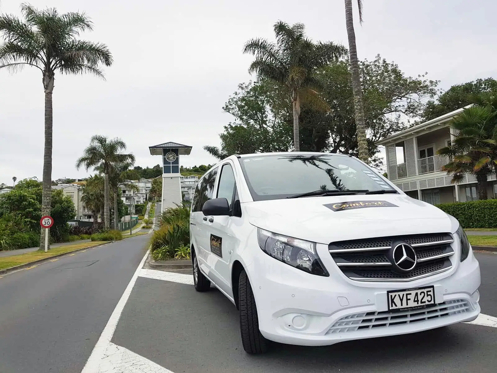 Airport Shuttle North Shore: Pre-Book Your Ride - NZ Online Travel